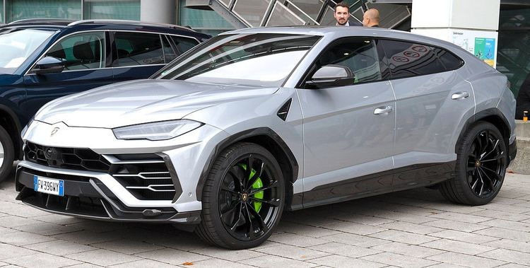 Berapa Harga Mobil Lamborghini Terbaru dan Spesifikasinya?